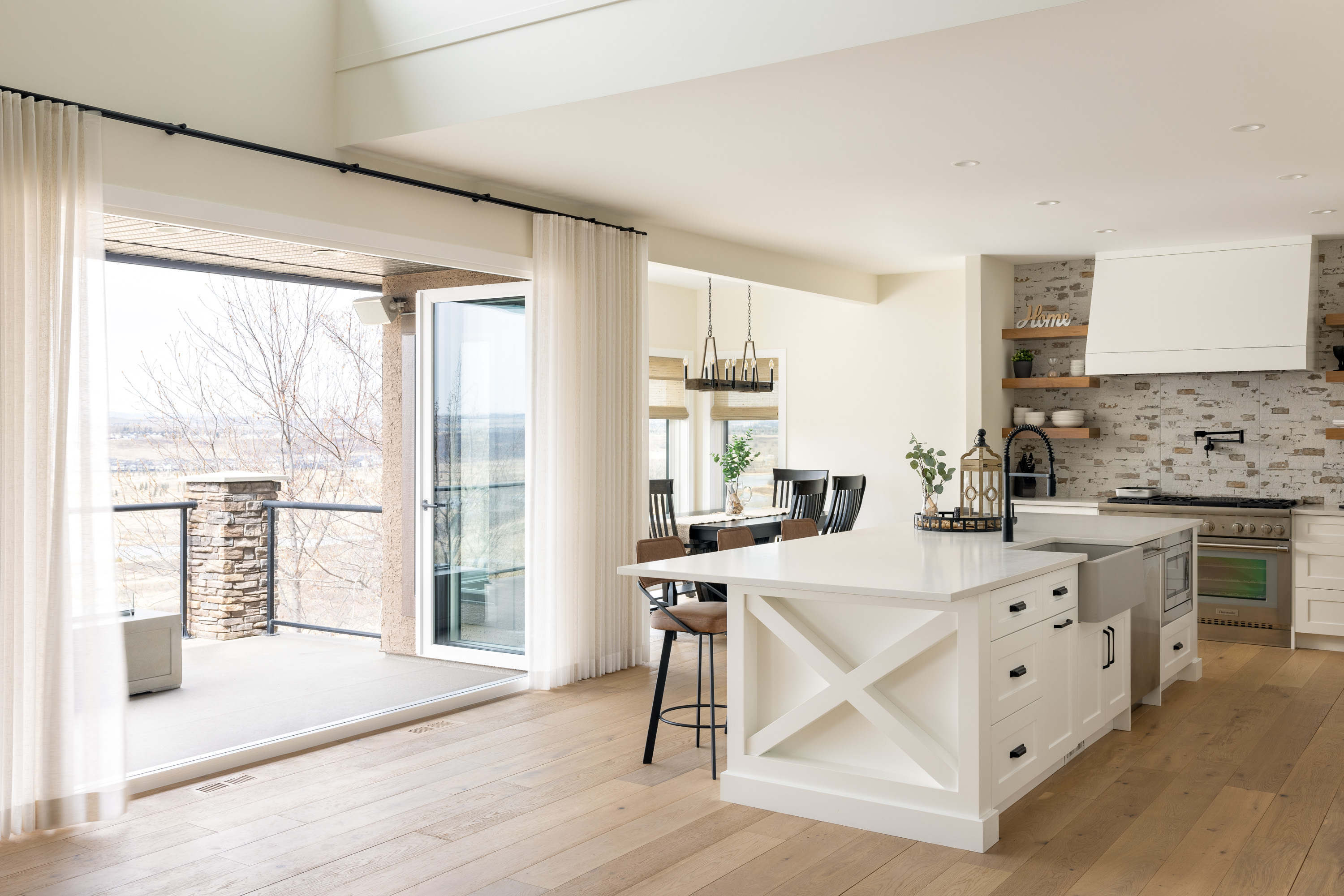 Prairie-Inspired Perch - RenoMark Renovation