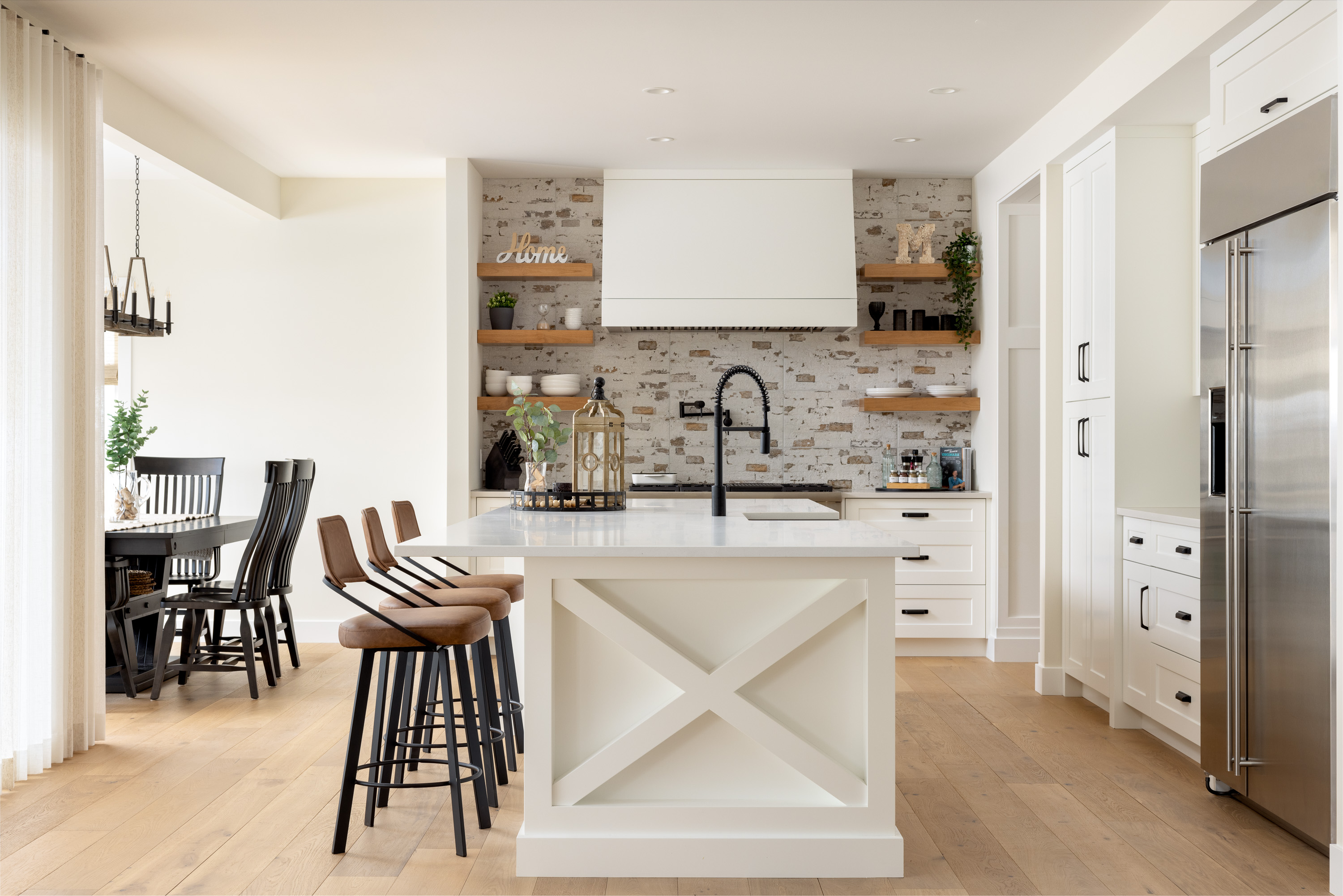 Prairie-Inspired Perch - RenoMark Renovation